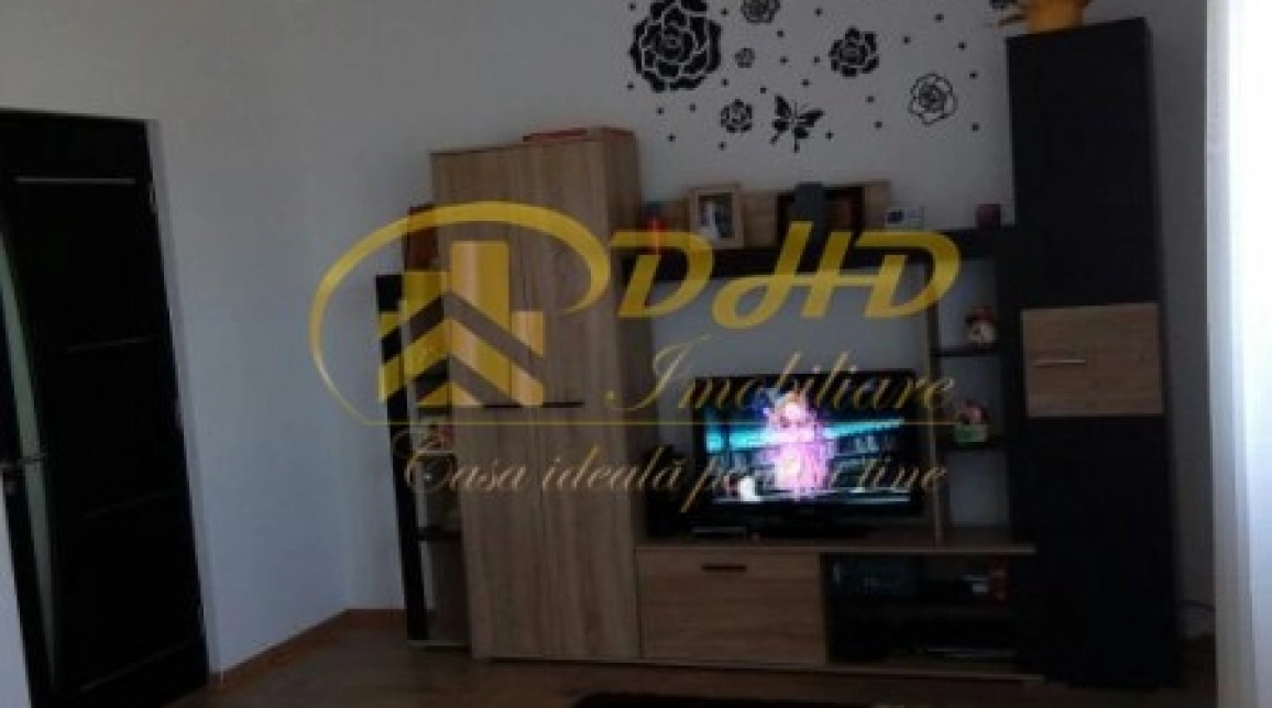 De vanzare apartament, 2 camere, decomandat, 63 mp , CUG, lunca ...